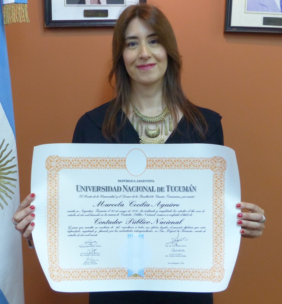 Nueva entrega de Títulos Universitarios a nuestros Graduados | Facultad ...