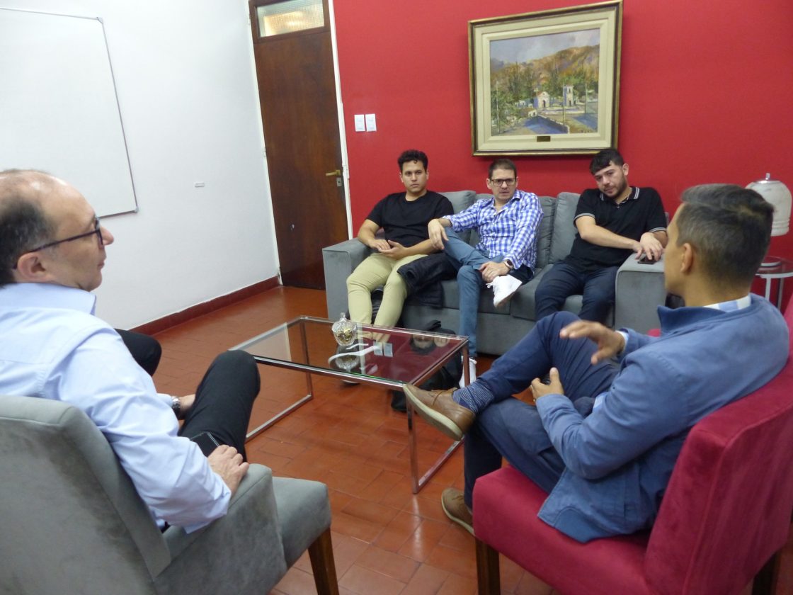“La Inteligencia Artificial va a cambiar la labor docente pero no va a ...